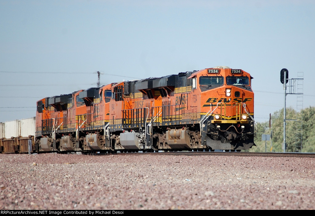 BNSF ES-44DC #7534 leads an eastbound intermodal
